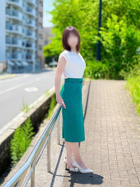綾瀬 まゆ（41） こあくまな熟女たち広島店(KOAKUMAグループ) - 広島/デリヘル｜風俗じゃぱん